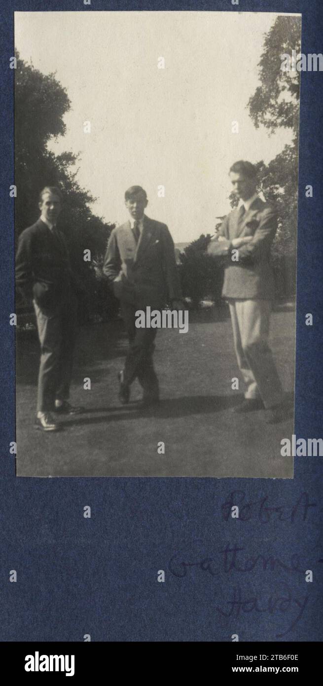 Walter James Redfern Turner, Gilbert Spencer, Hon. Robert Gathorne ...