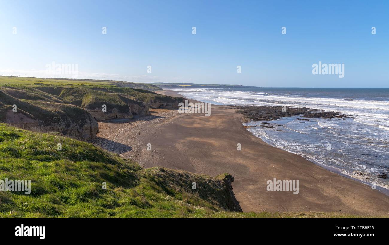 Blackhall rocks beach hi-res stock photography and images - Alamy
