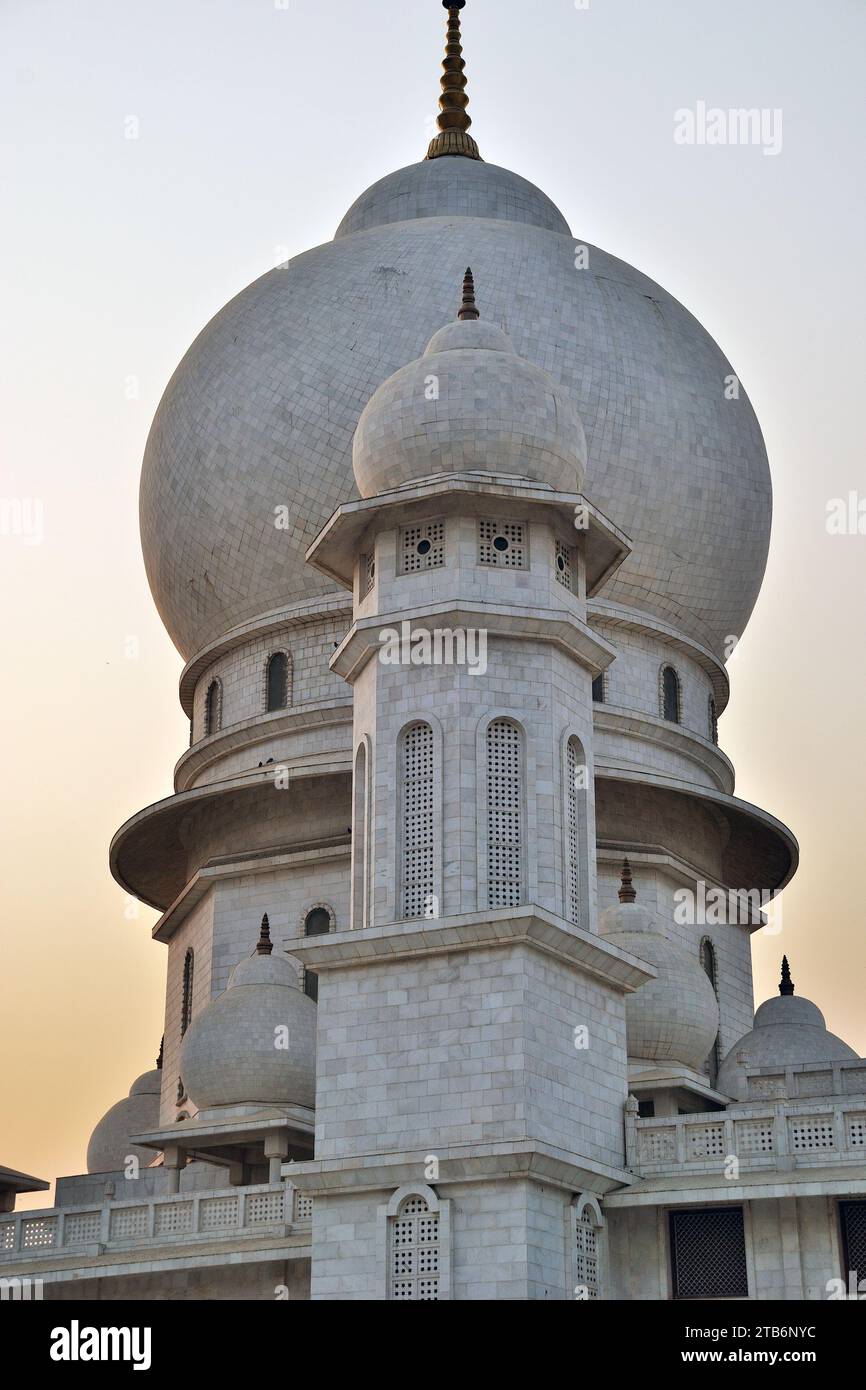 Jai gurudev temple hi-res stock photography and images - Alamy