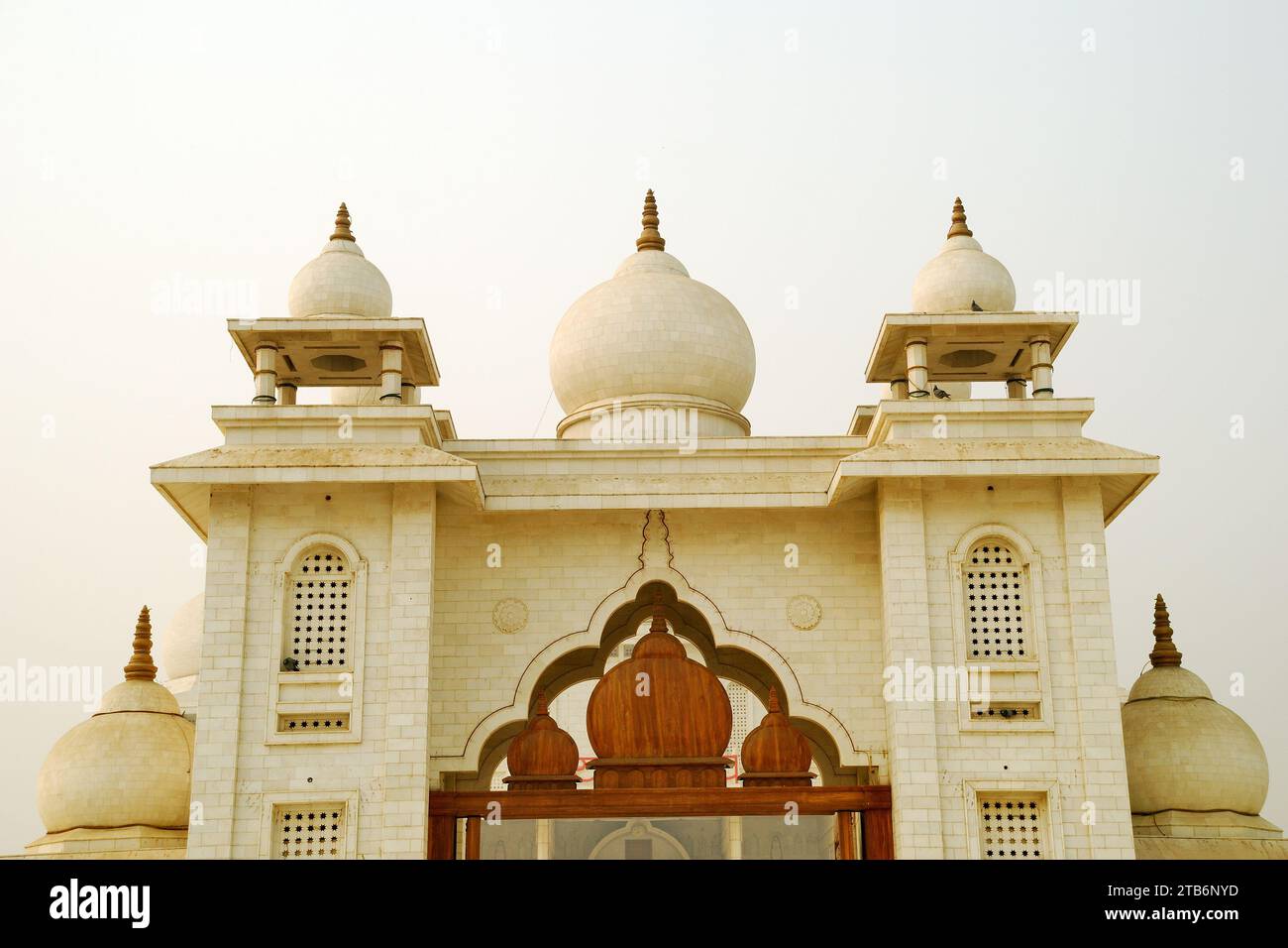 Jai gurudev temple hi-res stock photography and images - Alamy