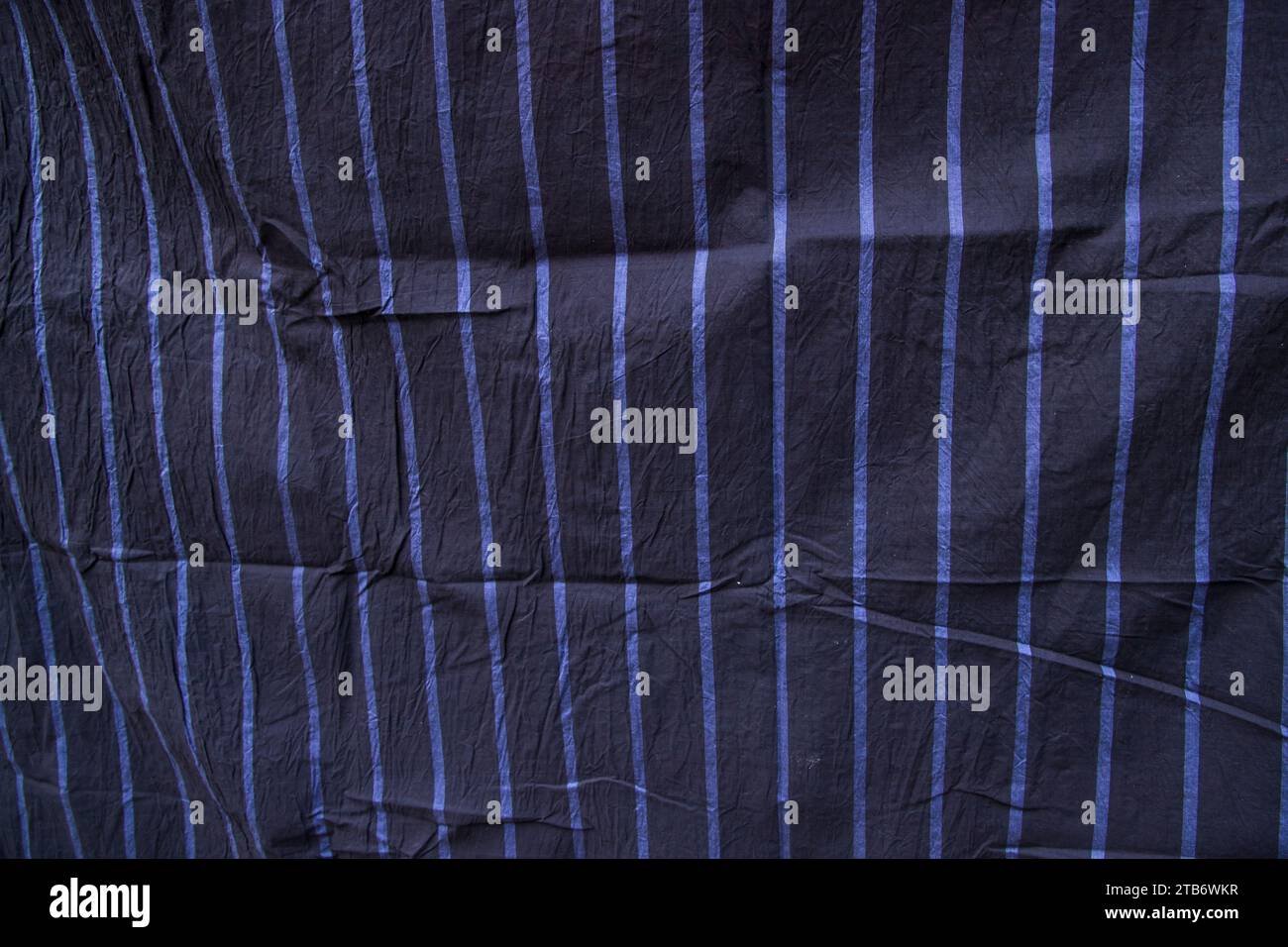 Blue lungi hi-res stock photography and images - Alamy