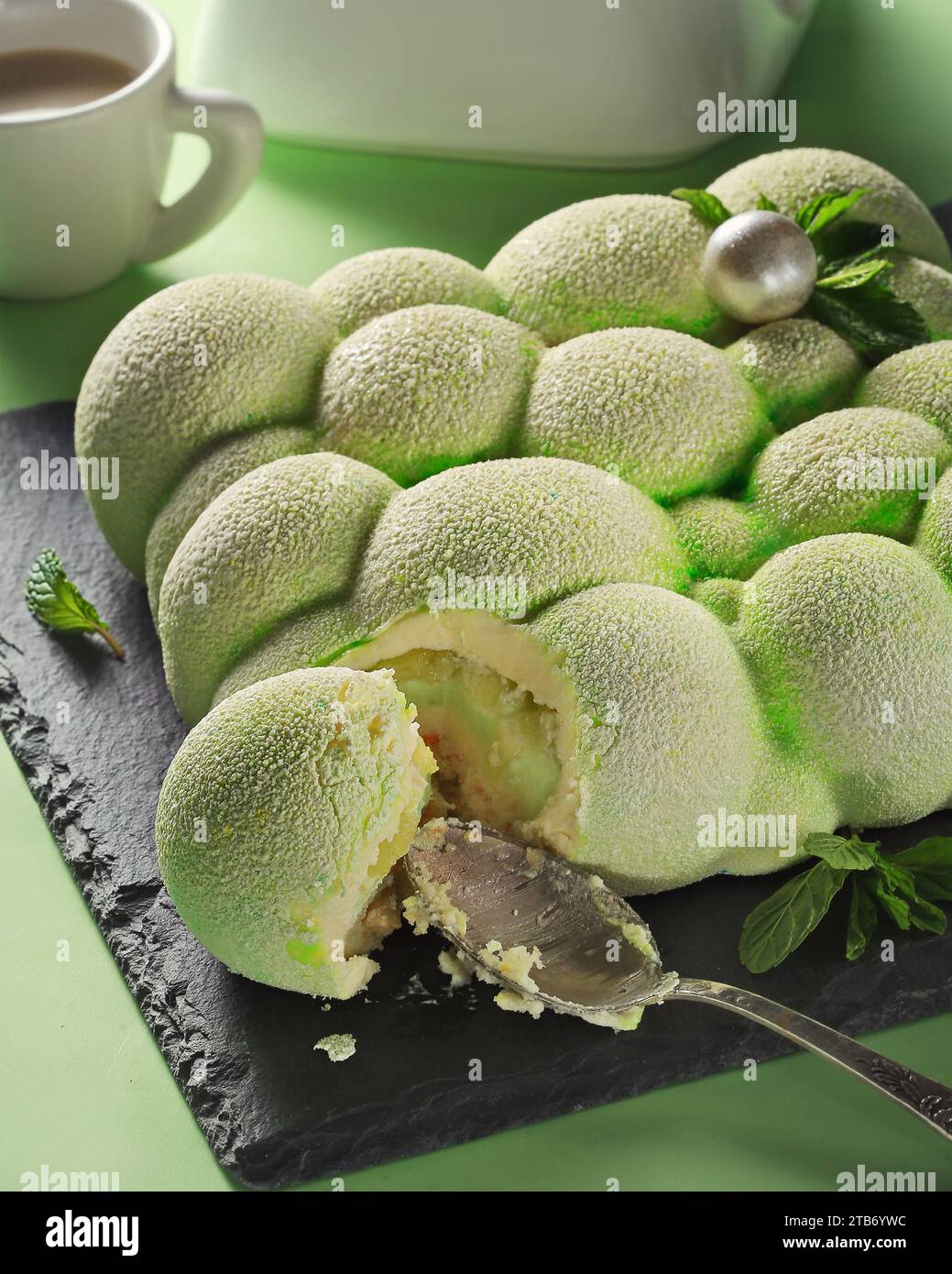 Apple Oolong - Apple Mousse Cake Stock Photo - Alamy