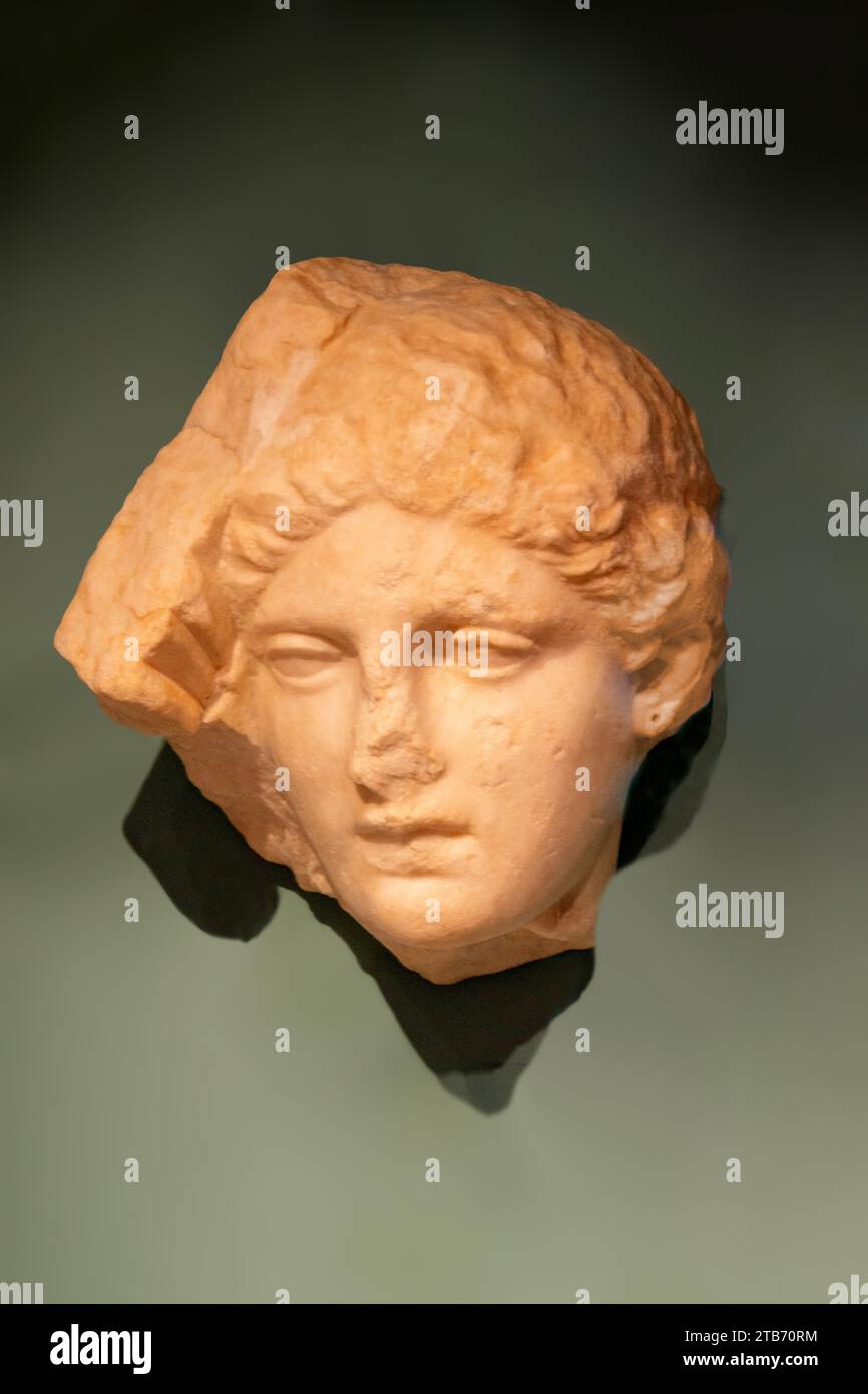 Hermaphrodite statue hi-res stock photography and images - Alamy