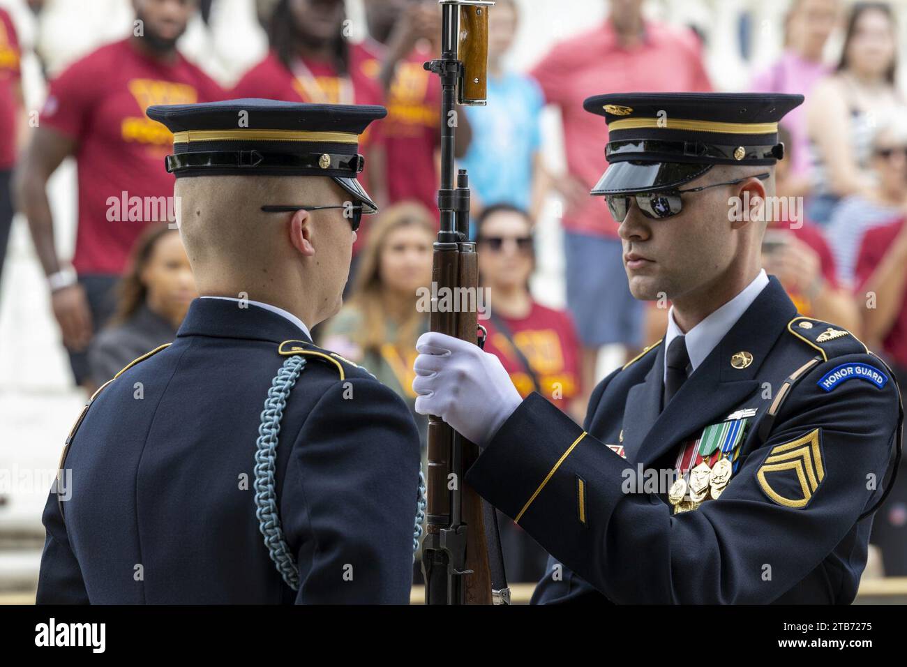 Washington Commanders football team tour Joint Base Myer-Henderson Hall ...
