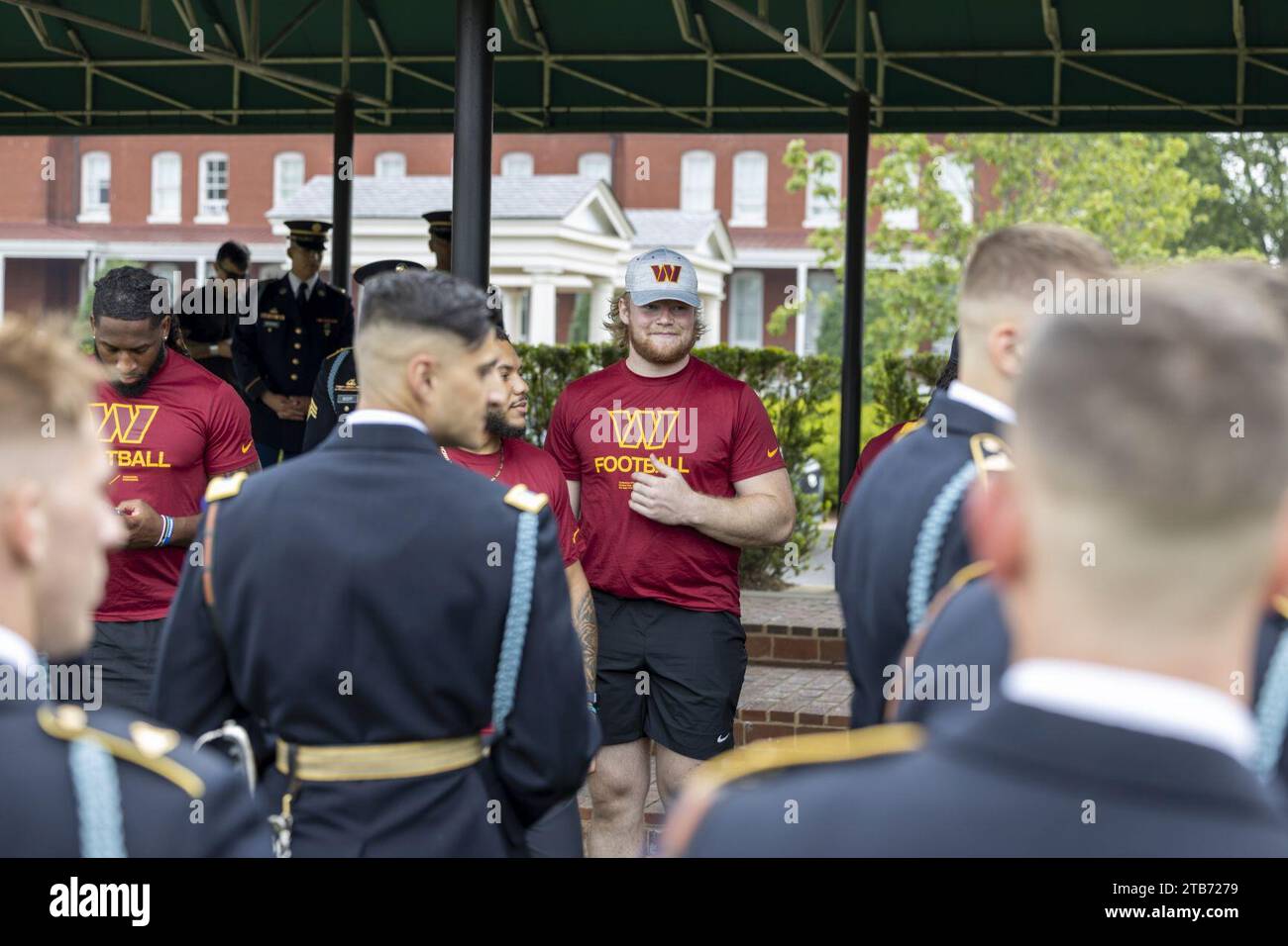Washington Commanders football team tour Joint Base Myer-Henderson Hall ...
