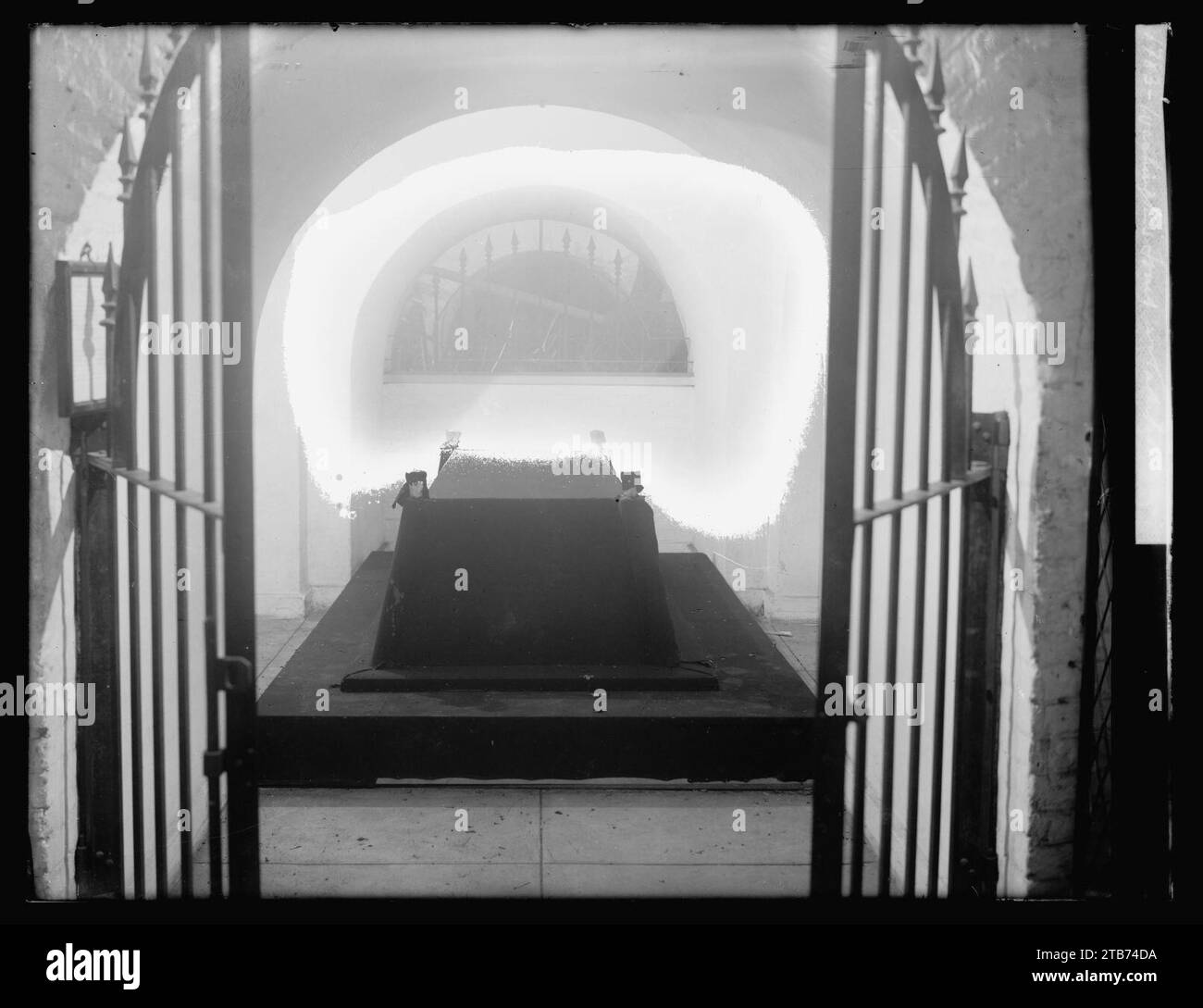 Washington's tomb at capitol hi-res stock photography and images - Alamy