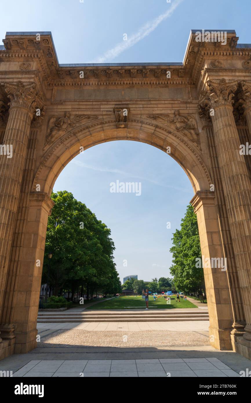 The Columbus Union Station Arch, Work of Art in Ohio Stock Photo - Alamy