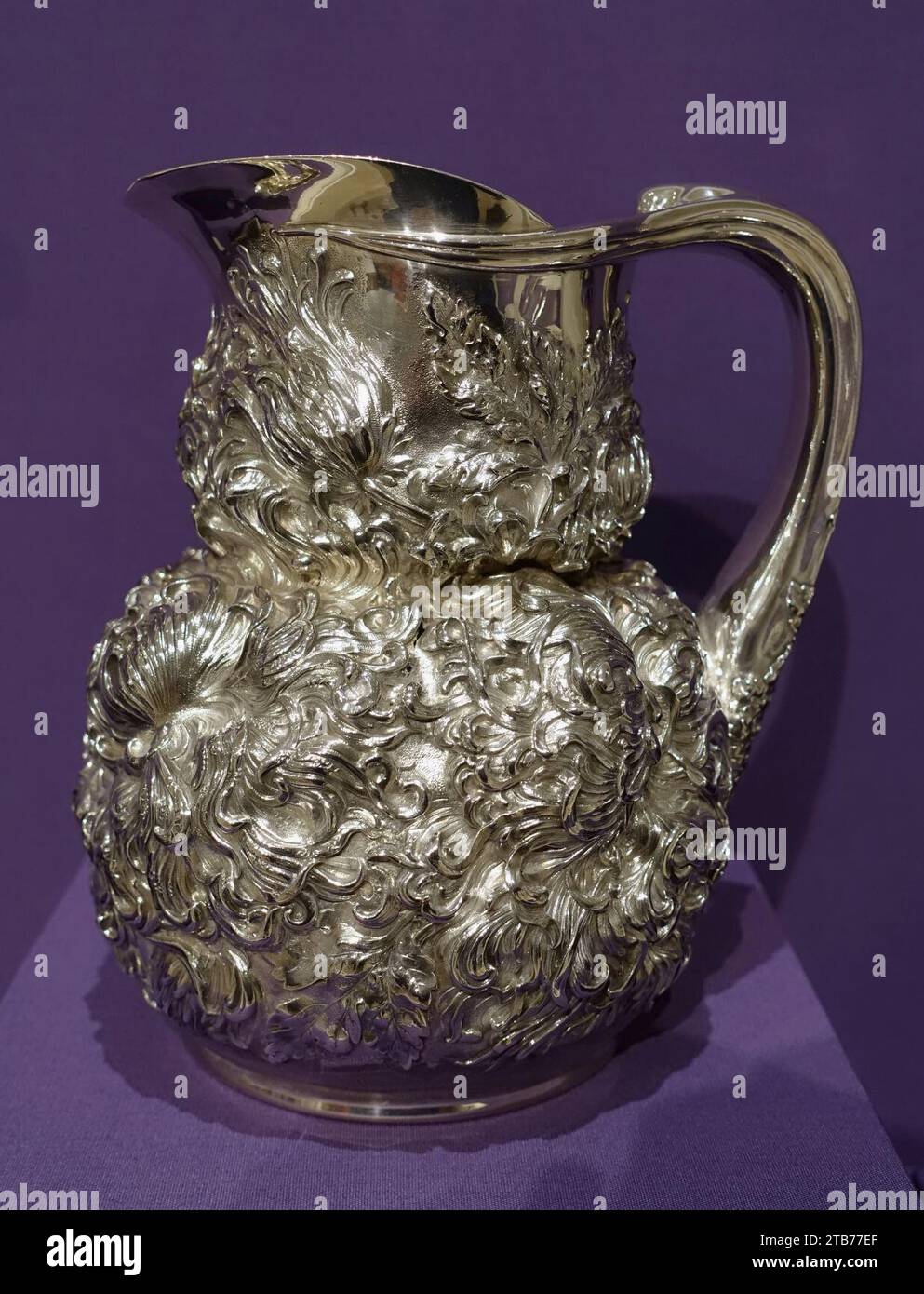 Silver pitcher tiffany hi-res stock photography and images - Alamy