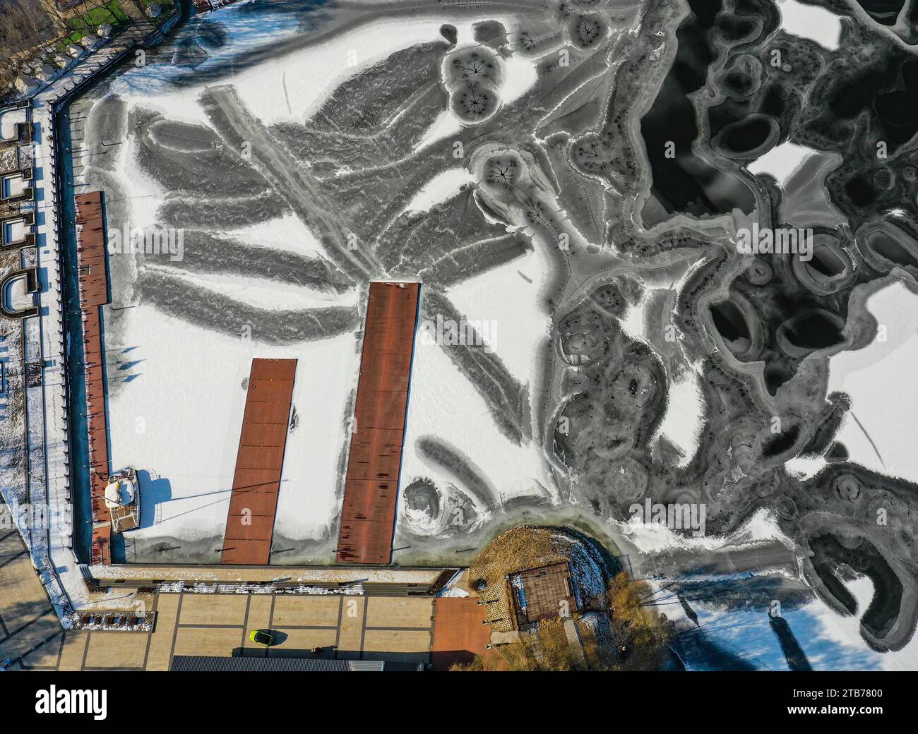 Aerial photo shows the frozen Hun River in Shenyang City, northeast ...