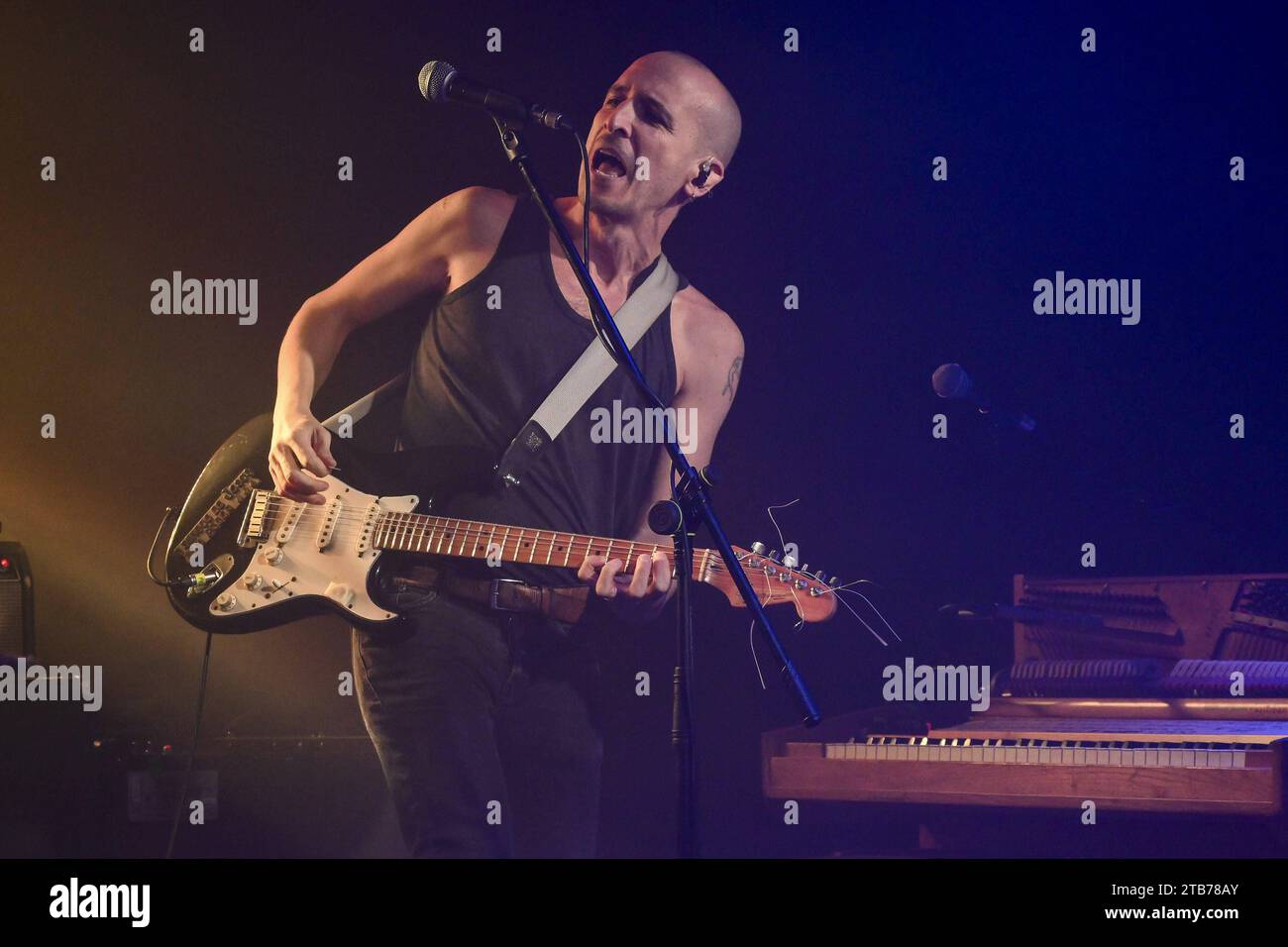 Italian singer Music Concert - Truppi decennale Il mondo e come te lo ...