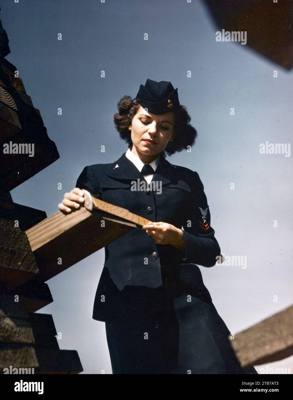 WAVES Yeoman at the Naval Supply Depot Oakland, California (USA), circa ...