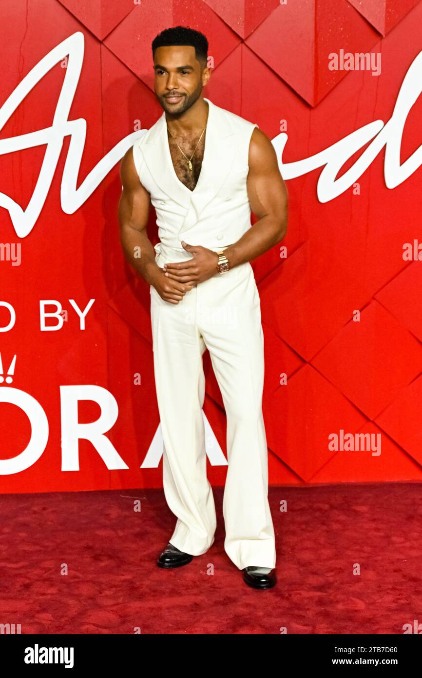 Lucien Leon Laviscount The Fashion Awards 2023 Presented by Pandora Red ...