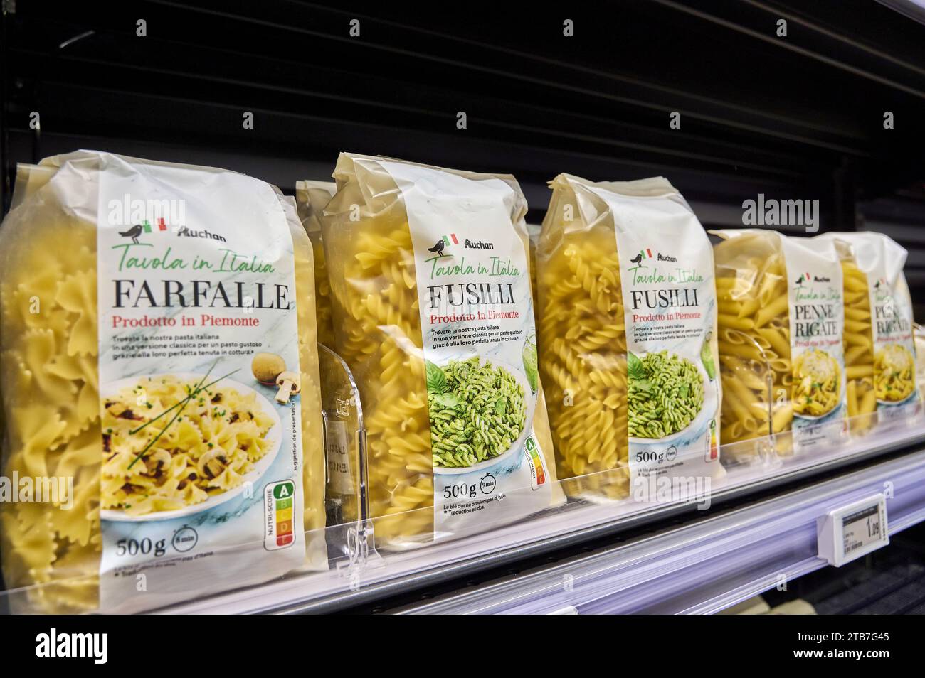 Unstaffed store hi-res stock photography and images - Alamy