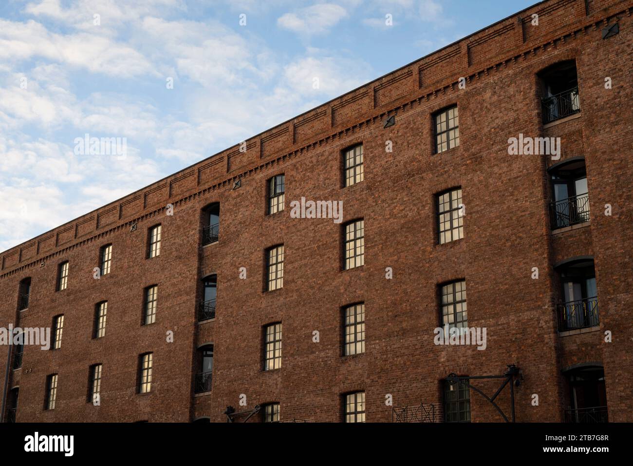 Liverpool quay hi-res stock photography and images - Alamy