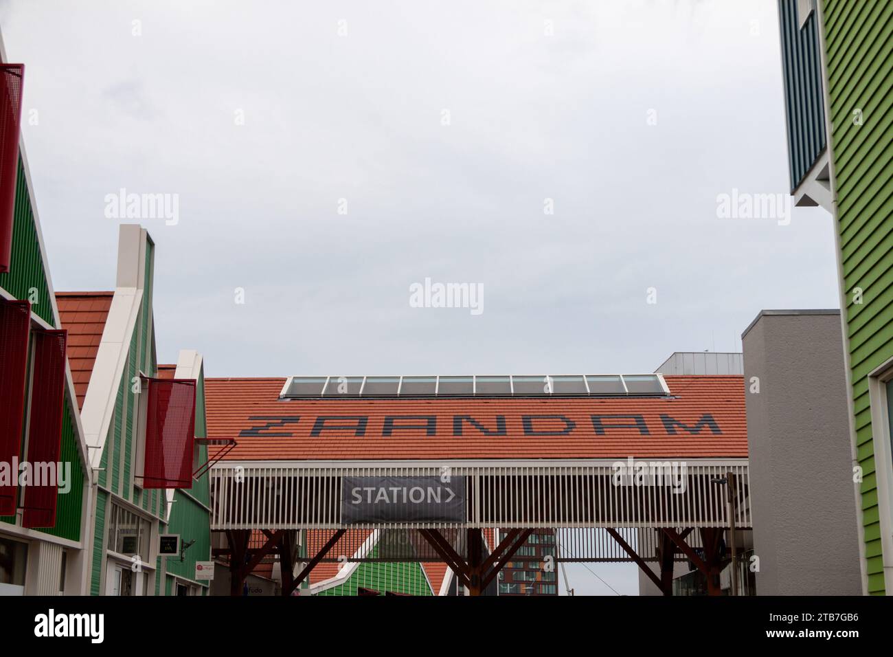 Ship zaandam hi-res stock photography and images - Alamy