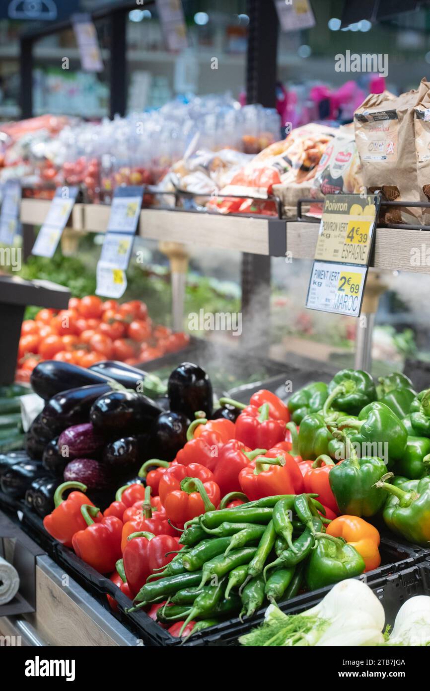 Intermarche supermarket: bell peppers in the fruit and vegetable ...