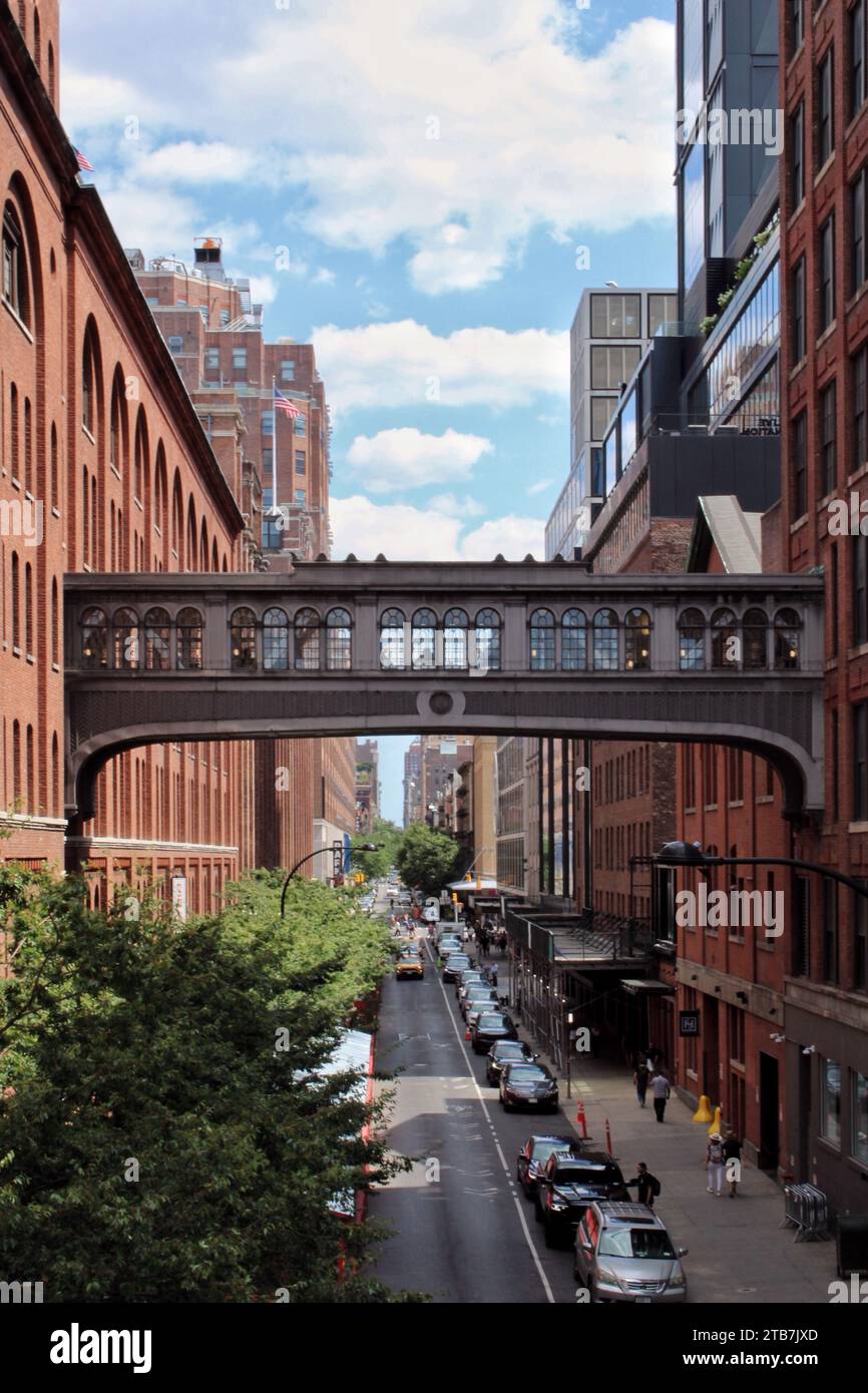Chelsea Market Sky Bridge, New York City Stock Photo - Alamy