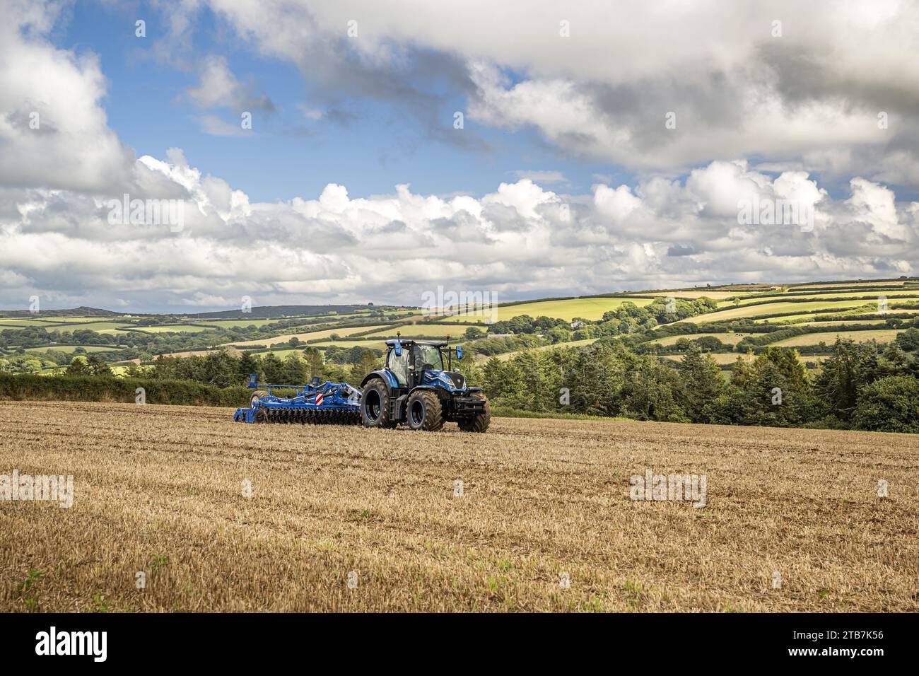 Great-Britain: Cornwall's agricultural landscape. New Holland T7 ...