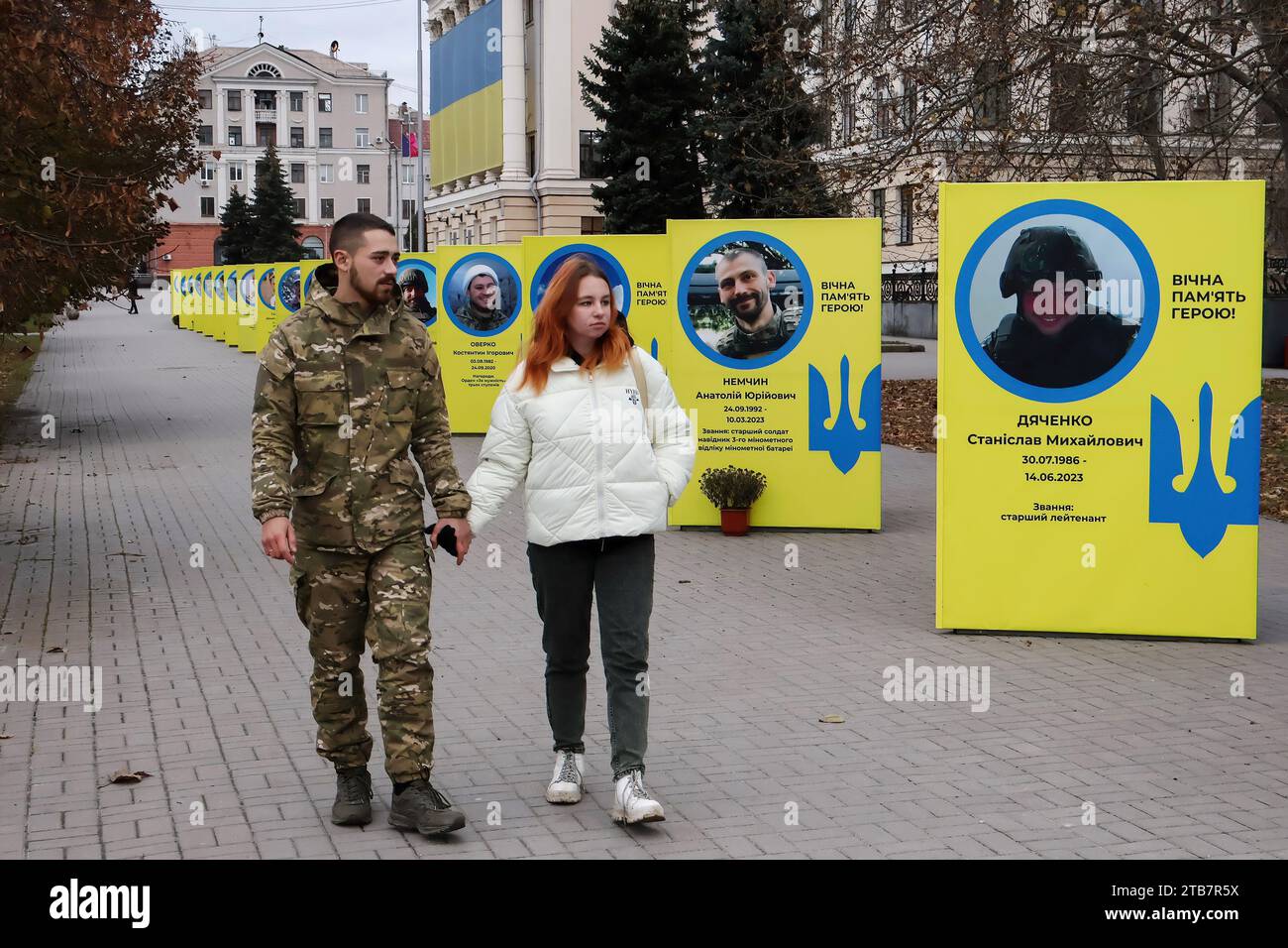 U s army soldiers walk hi-res stock photography and images - Alamy