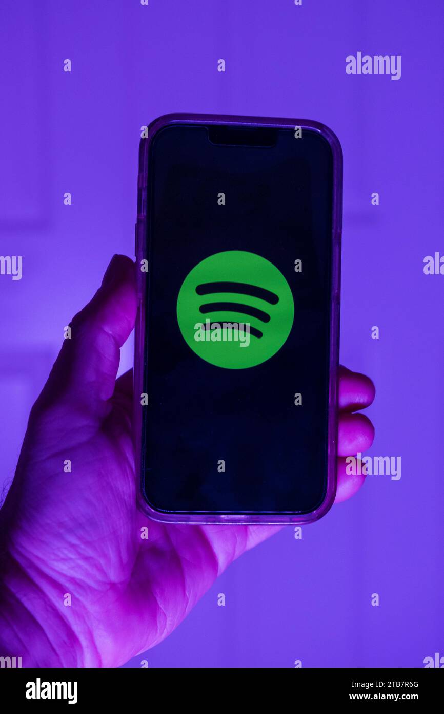 Mobile moderne hi-res stock photography and images - Alamy