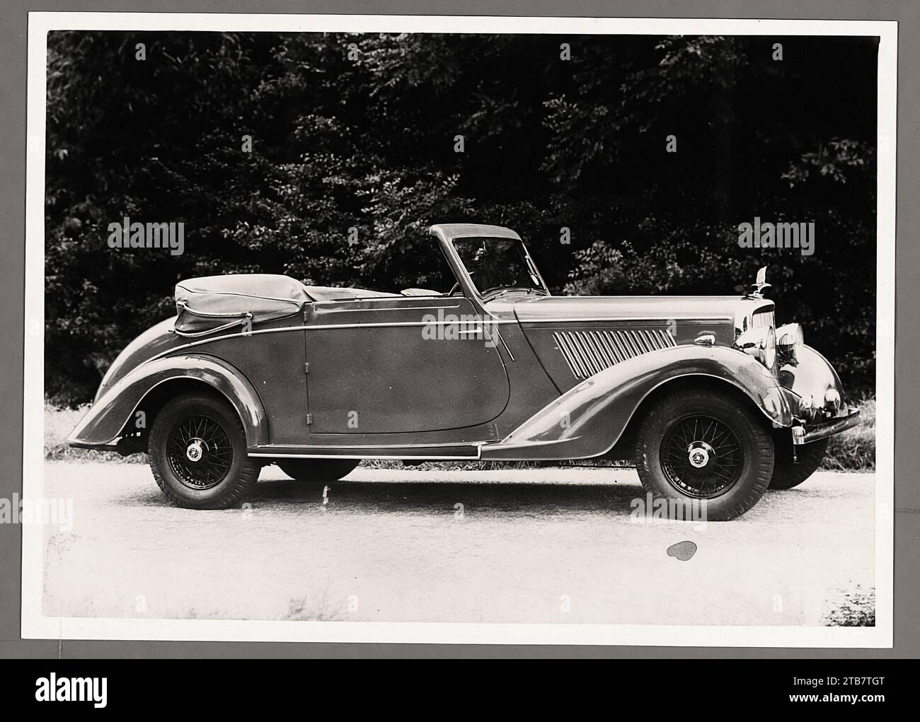 1937 Alvis Silver Crest Cross & Ellis DHC - Vintage car picture Stock ...