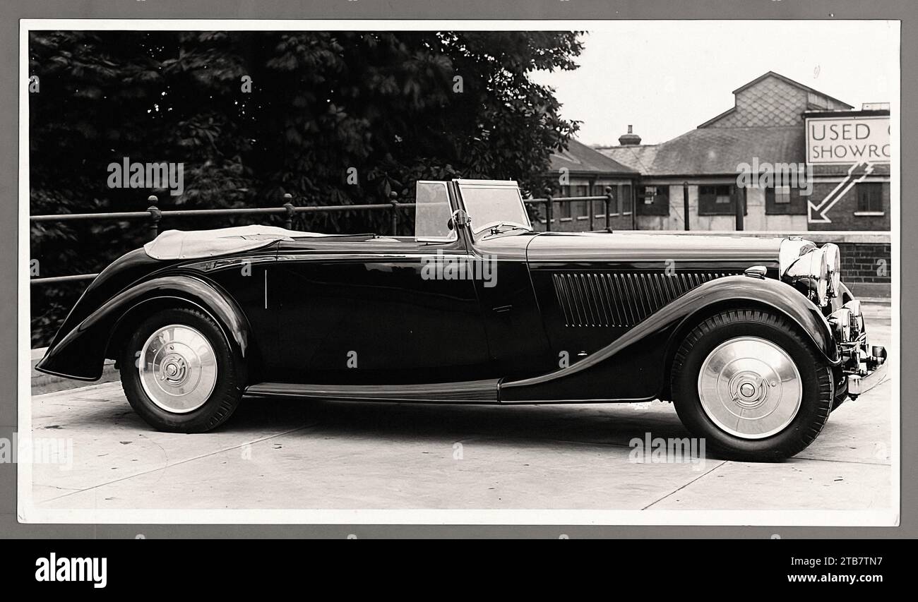 1939 Alvis 4.3 ltr Special Coupe coachwork - Vintage car picture Stock ...