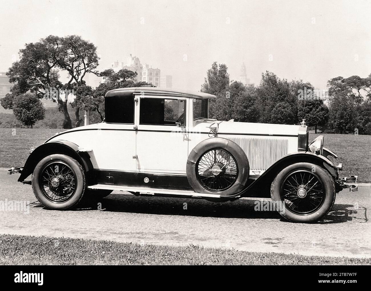 Doble Model E-24, side view - Vintage car picture Stock Photo - Alamy
