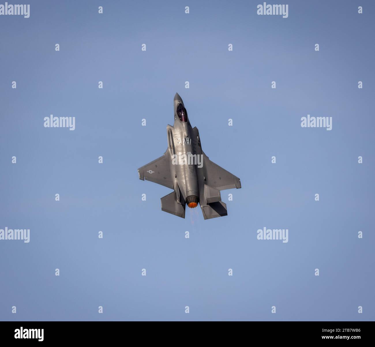 A United States Air Force F-35 fighter jet during a demonstration in ...