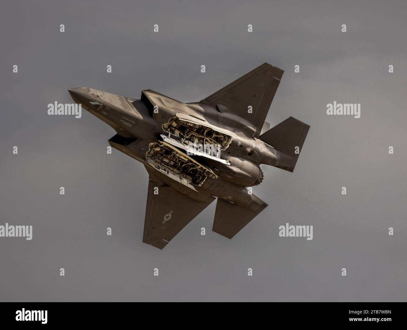 A United States Air Force F-35 fighter jet during a demonstration in ...