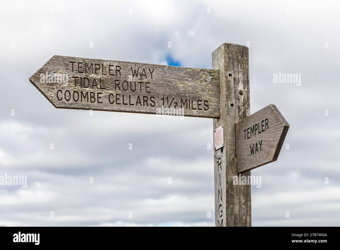 Walkers signage hi-res stock photography and images - Alamy