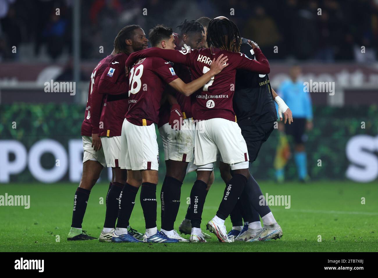 Torino, Italy. 04th Dec, 2023. Duvan Zapata of Torino Fc celebrates ...