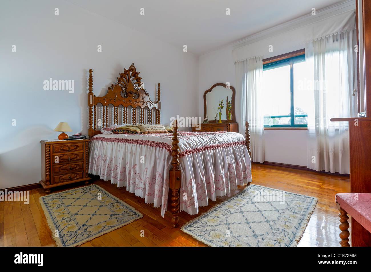 Beautiful colonial style room hi-res stock photography and images - Alamy