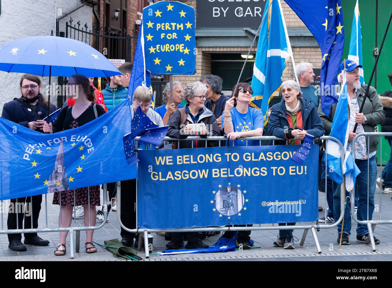 Eu supporters perth scotland hi-res stock photography and images - Alamy