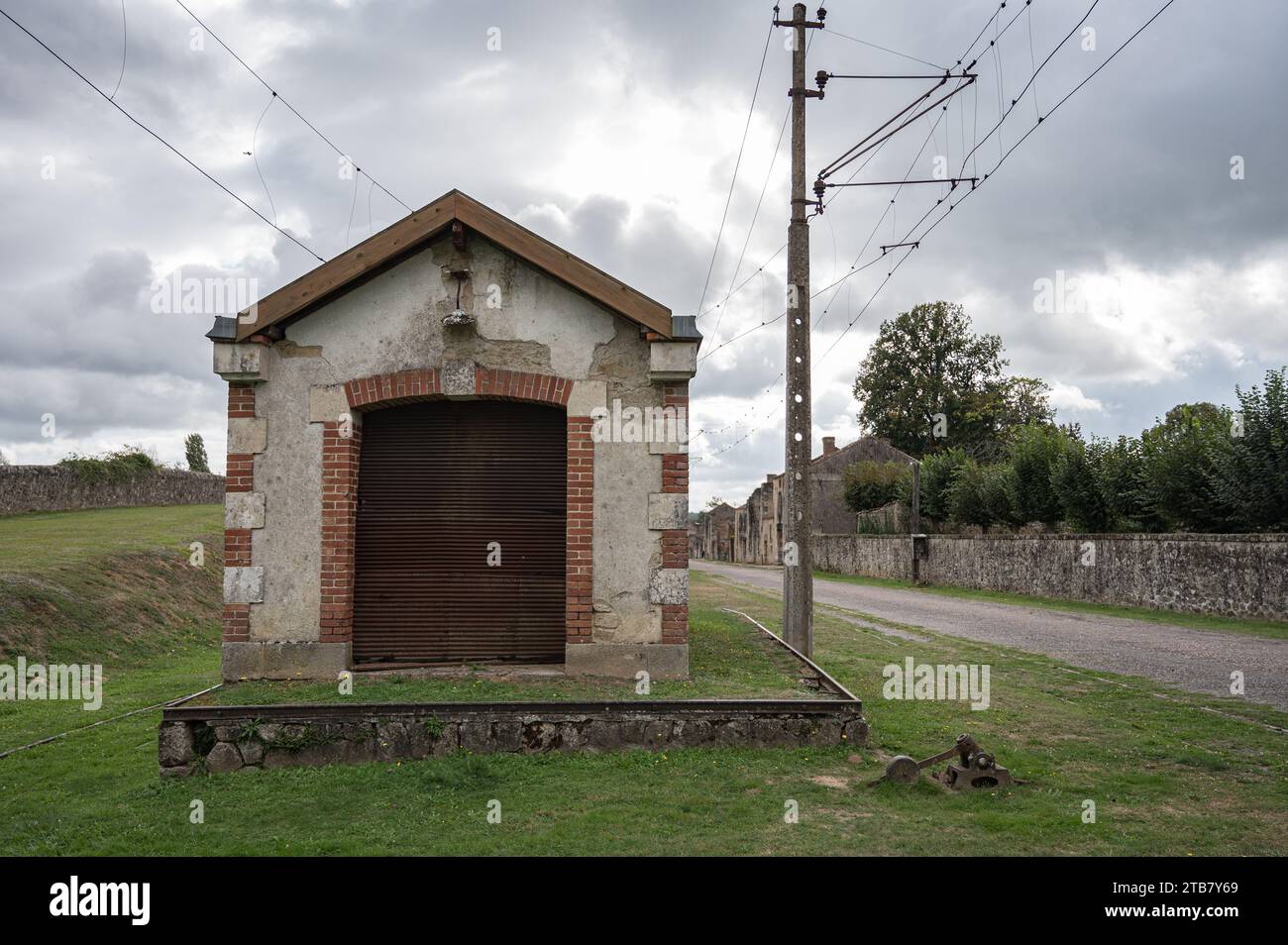 Small, old abandoned train station, warehouse for material, tools ...