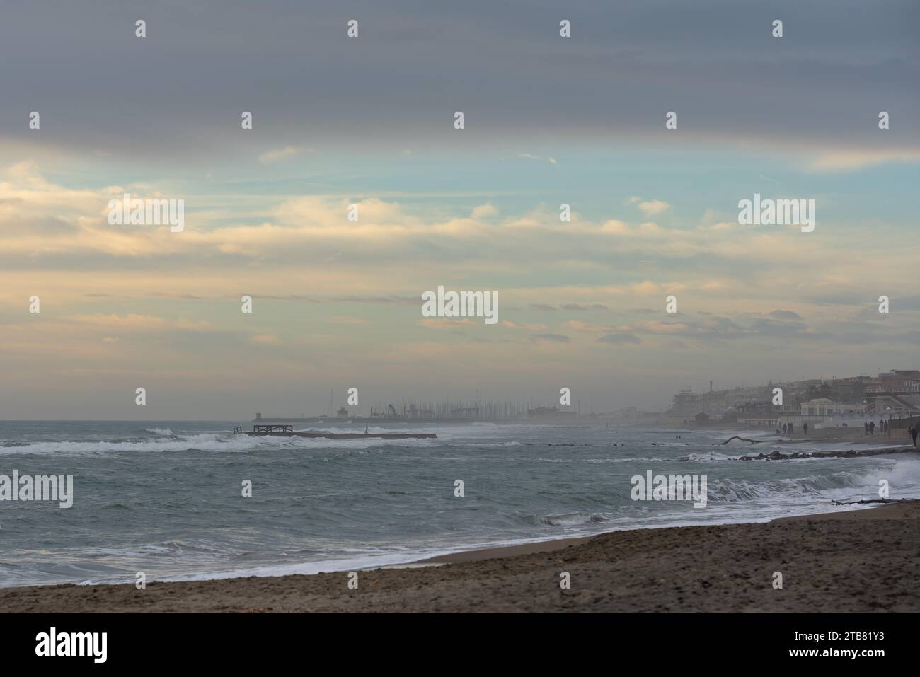 Strong gale force winds on the Mediterranean coast Stock Photo - Alamy