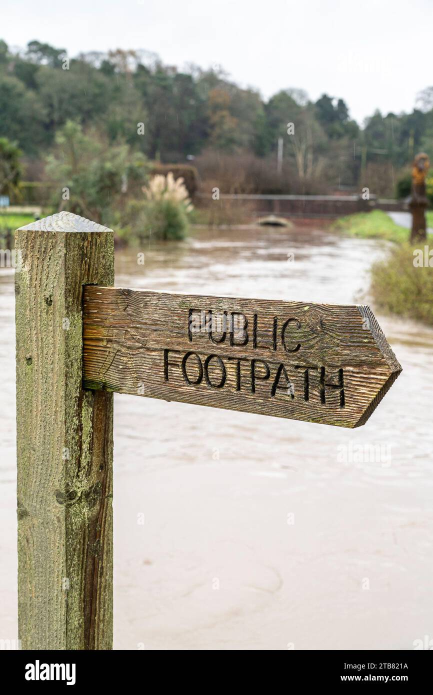 Kidderminster, UK. 5th December, 2023. UK weather: two days of almost ...