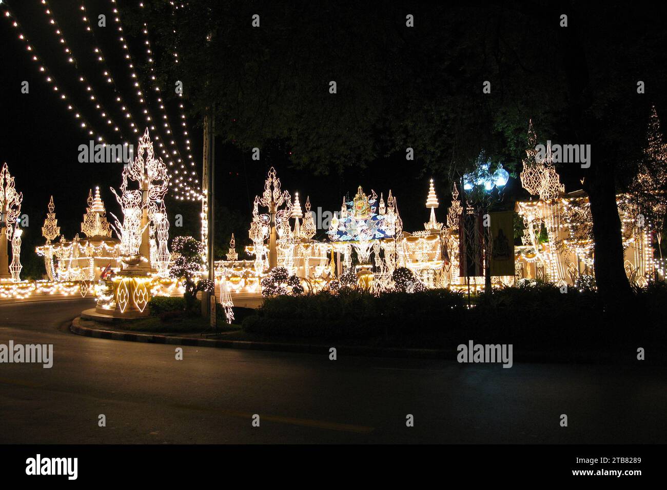 Chitralada hi-res stock photography and images - Alamy