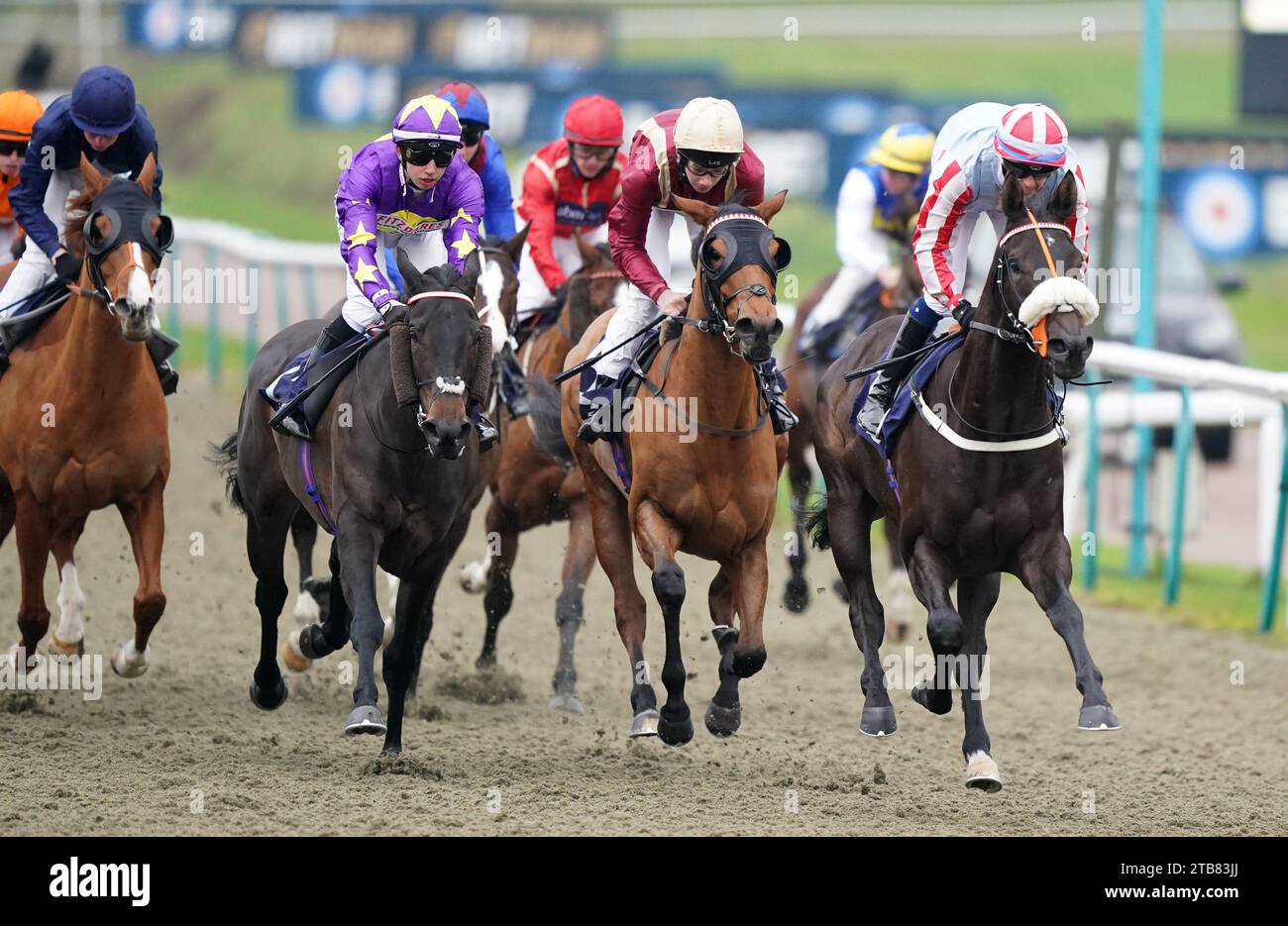 Finn Russell ridden by Jack Enright (right) win The BetMGM: It's ...