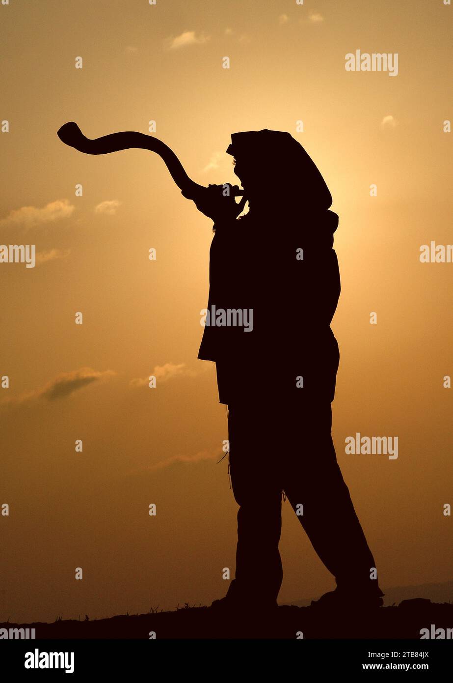 Man blowing shofar hi-res stock photography and images - Alamy