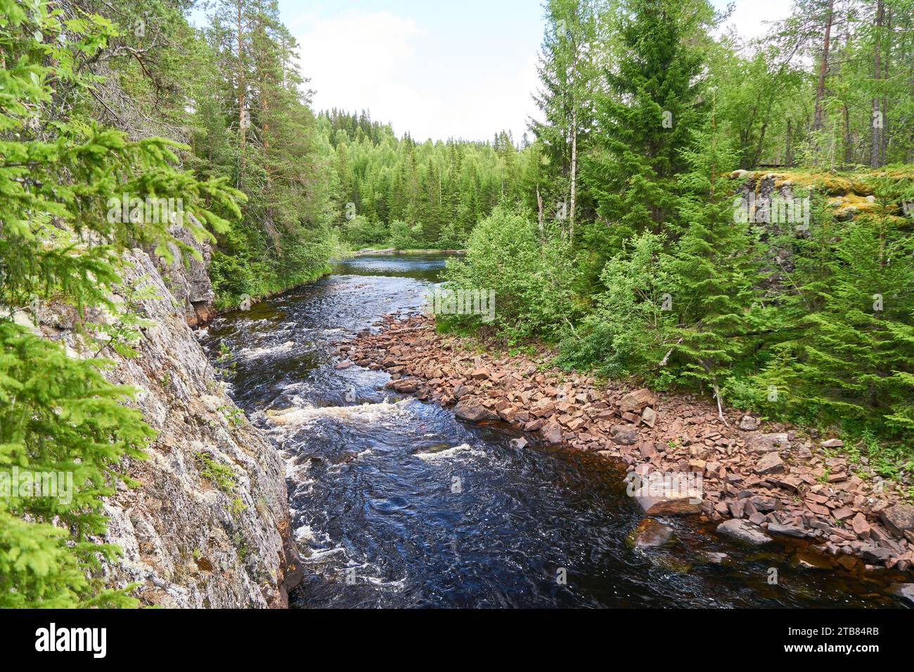 Flowing river in nature hi-res stock photography and images - Alamy