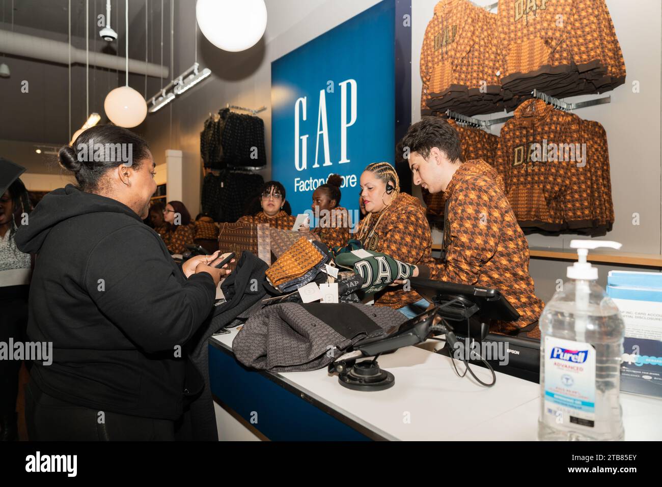 New York City, USA. 04th Dec, 2023. Legendary designer Dapper Dan ...