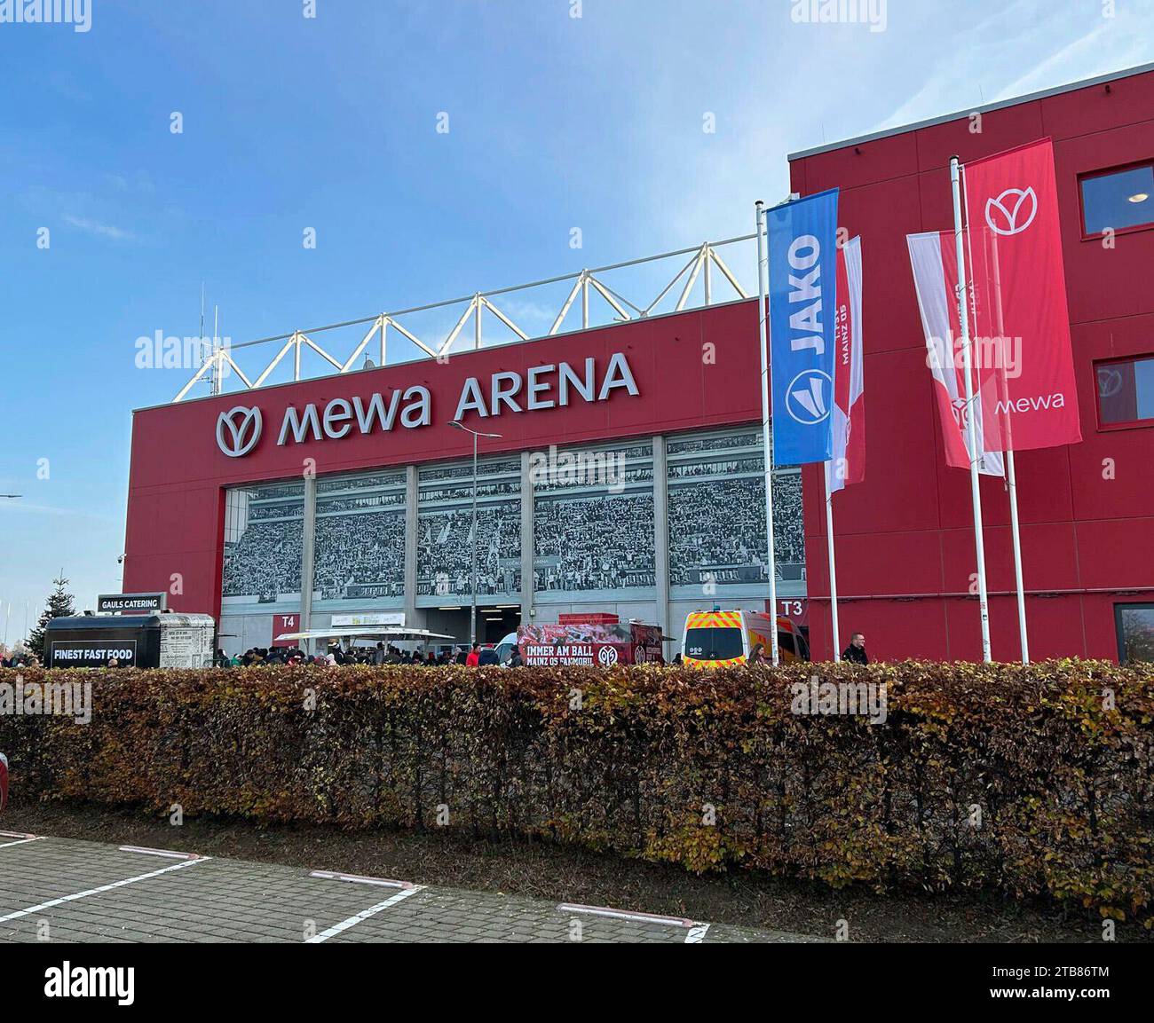 Mainz, Deutschland. 04th Dec, 2023. Mewa. Arena Spielstadion des FSV ...
