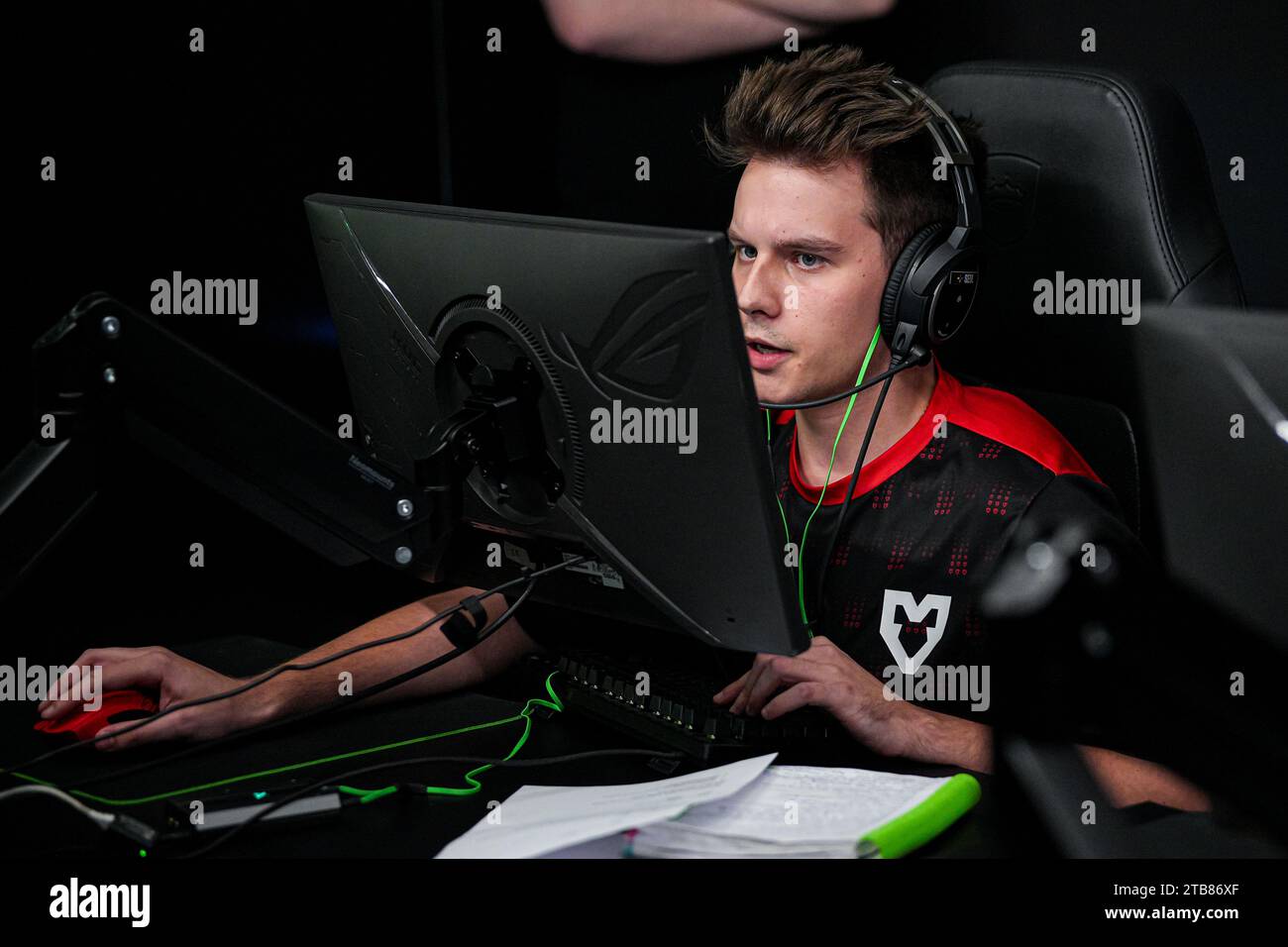 HELSINKI, FINLAND - NOVEMBER 30: David "frozen" Cernansky of MOUZ ...