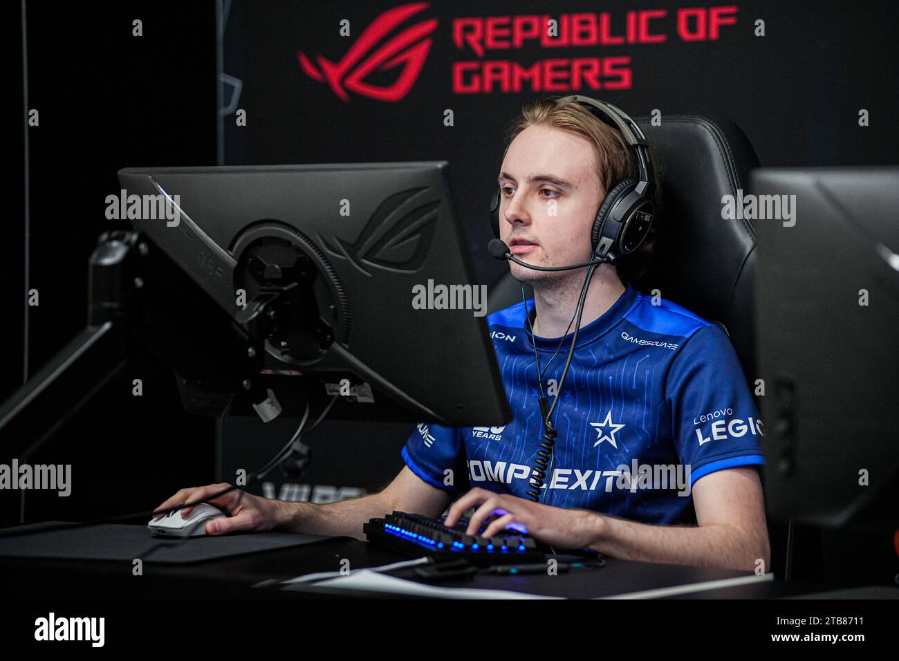 HELSINKI, FINLAND - NOVEMBER 30: Ricky "floppy" Kemery of Complexity ...