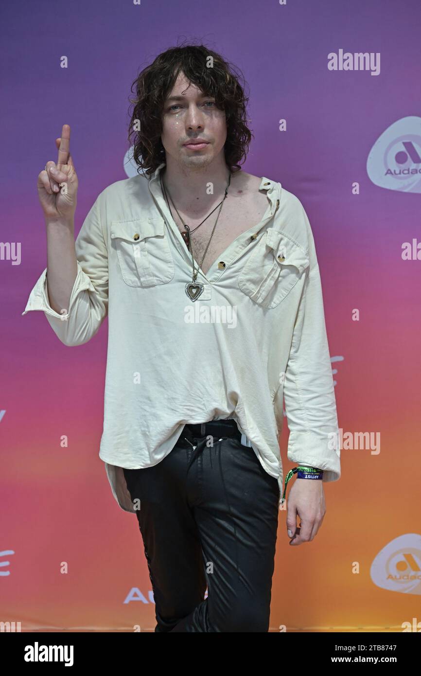 Barns courtney music hi-res stock photography and images - Alamy