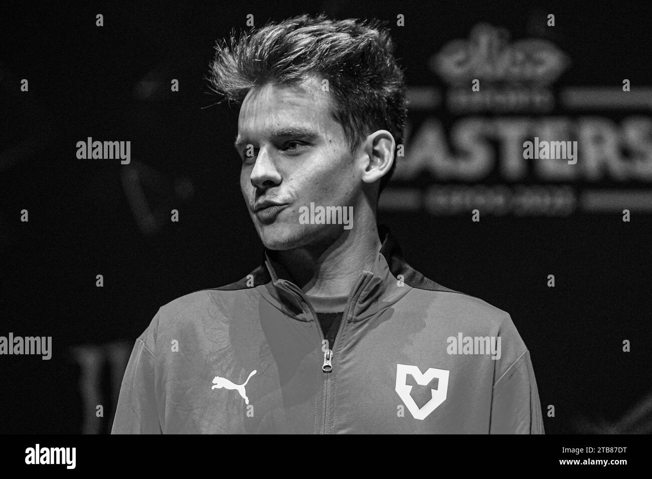 Esports arena Black and White Stock Photos & Images - Alamy