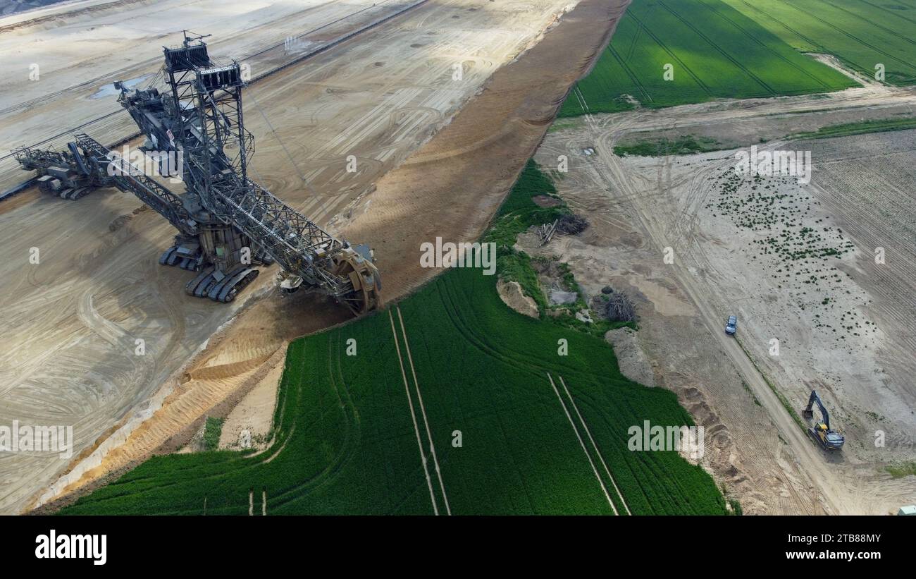 Lignite mining garzweiler ii hi-res stock photography and images - Alamy