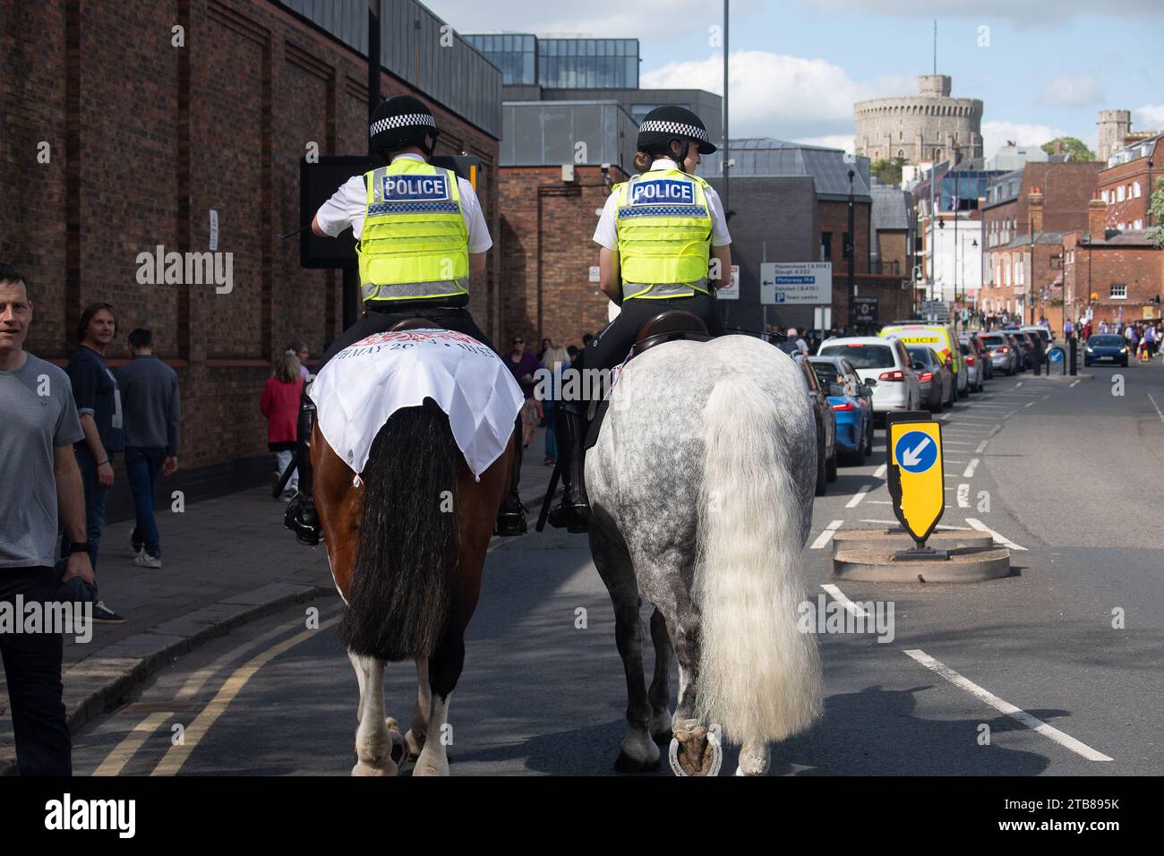 Thames valley mounted police hi-res stock photography and images - Alamy