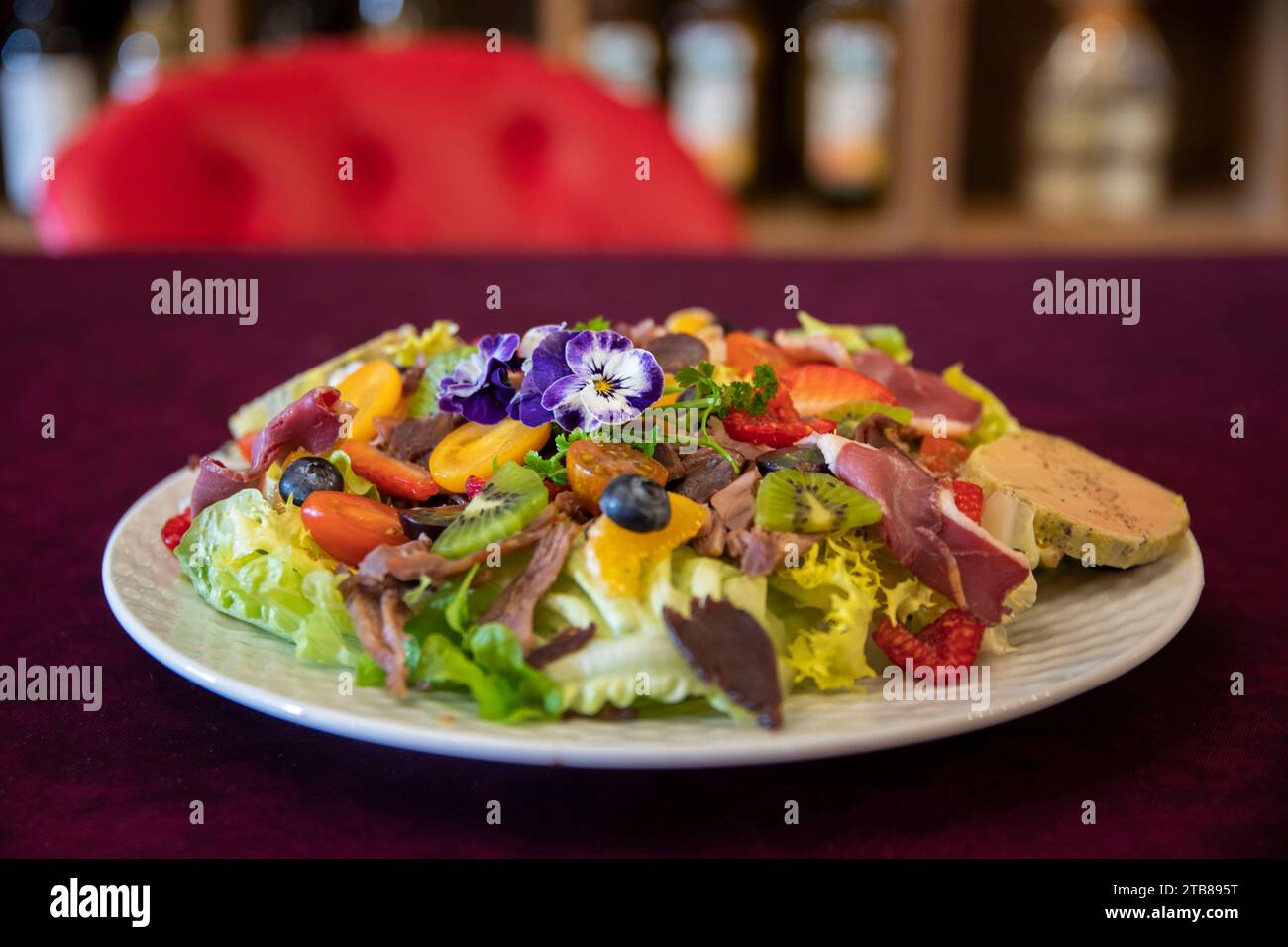 “Salade landaise” with foie gras, duck and vegetables at Alain Baillou ...