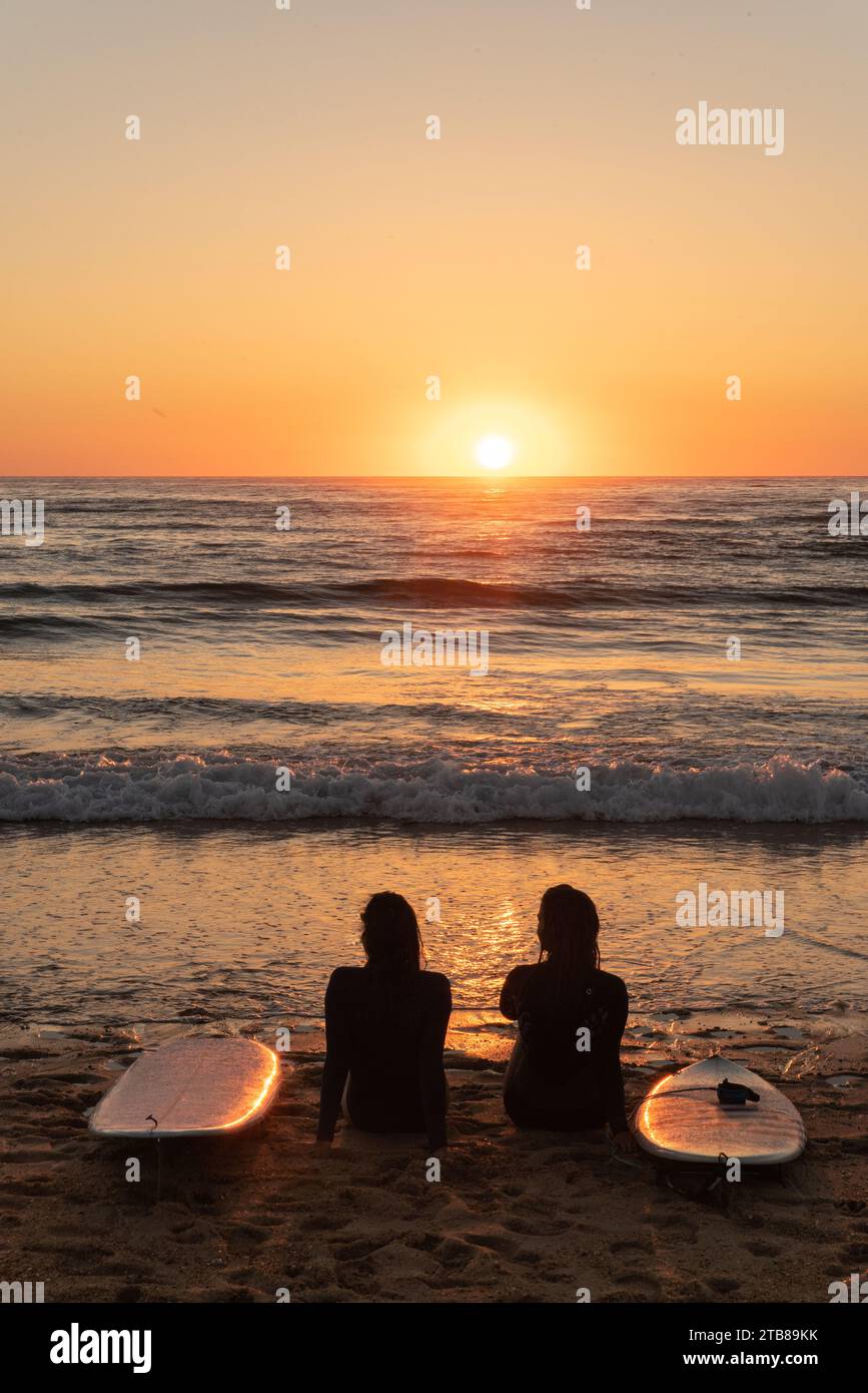 Vielle-Saint-Girons (south-western France): young women, surfers ...